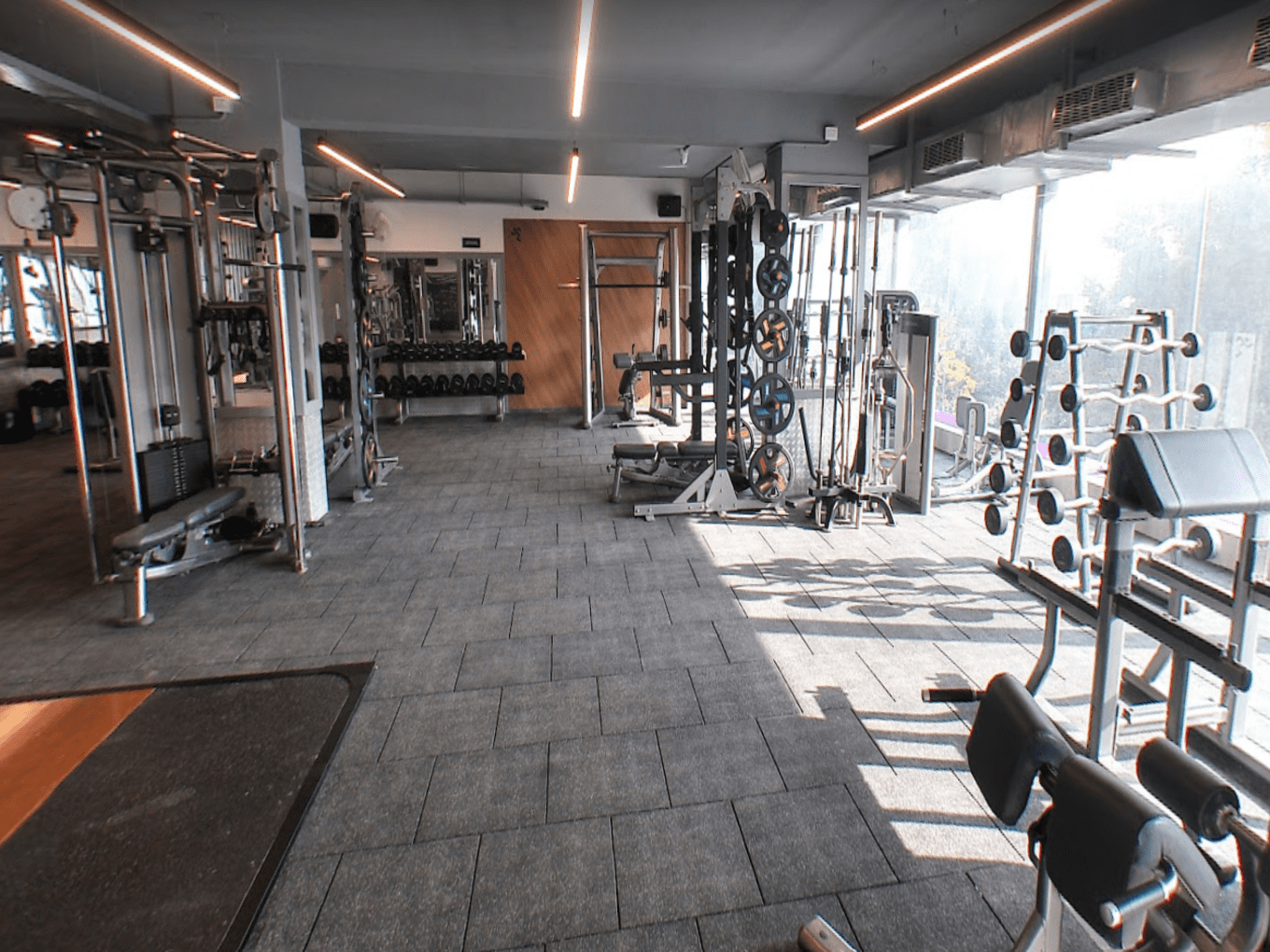 Best Gyms in Delhi - Find your Nearest Anytime fitness Centre
